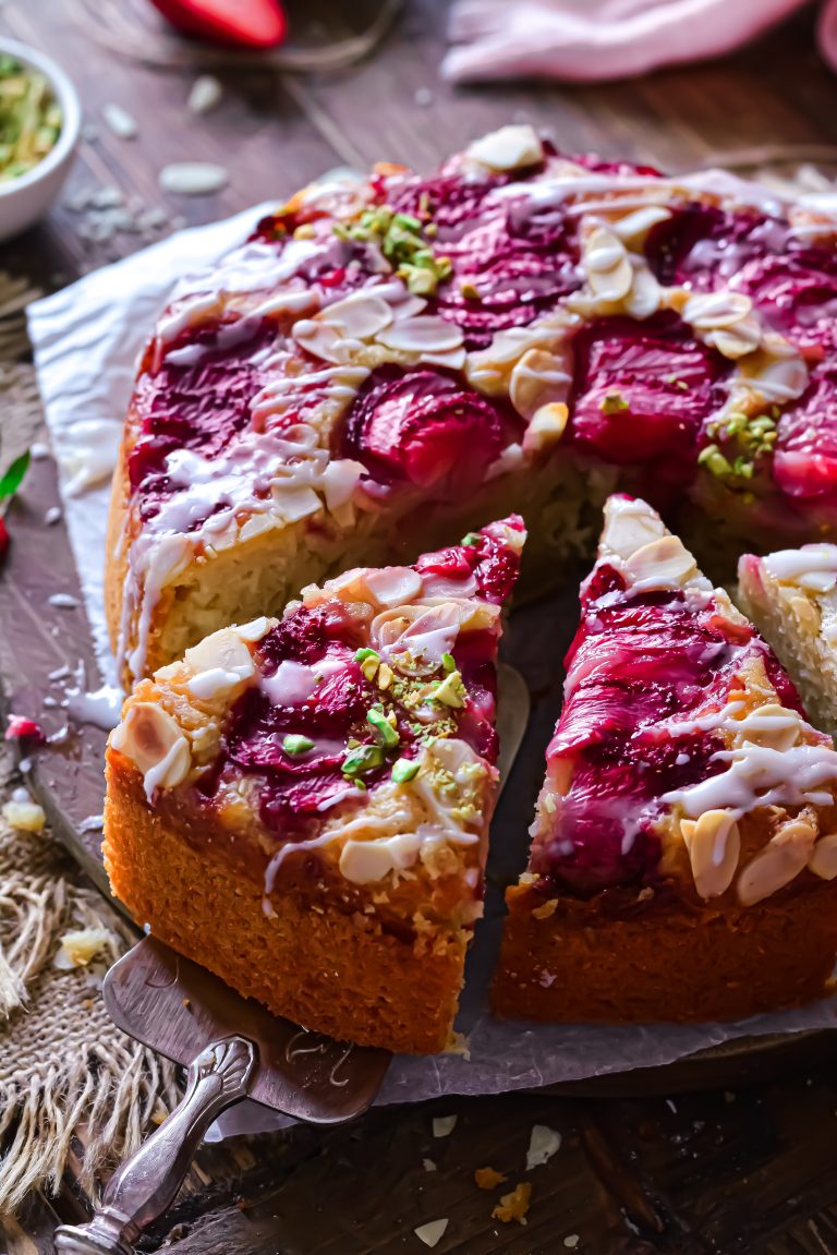 Gâteau Vegan aux Fraises / Vegan Summer Strawberry Cake